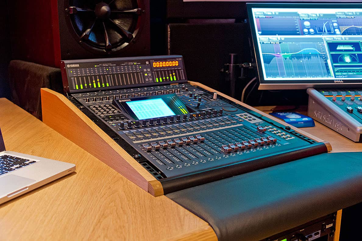 Sounding Sweet | Pro Recording Studios & Equipment UK